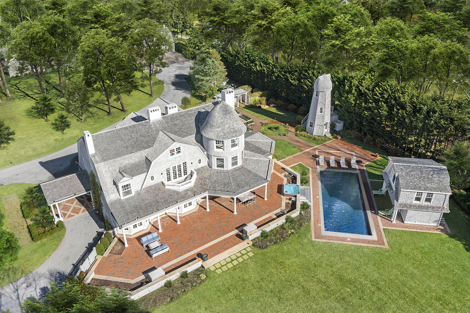 The Complete Scoop on the Hamptons Real Estate Market