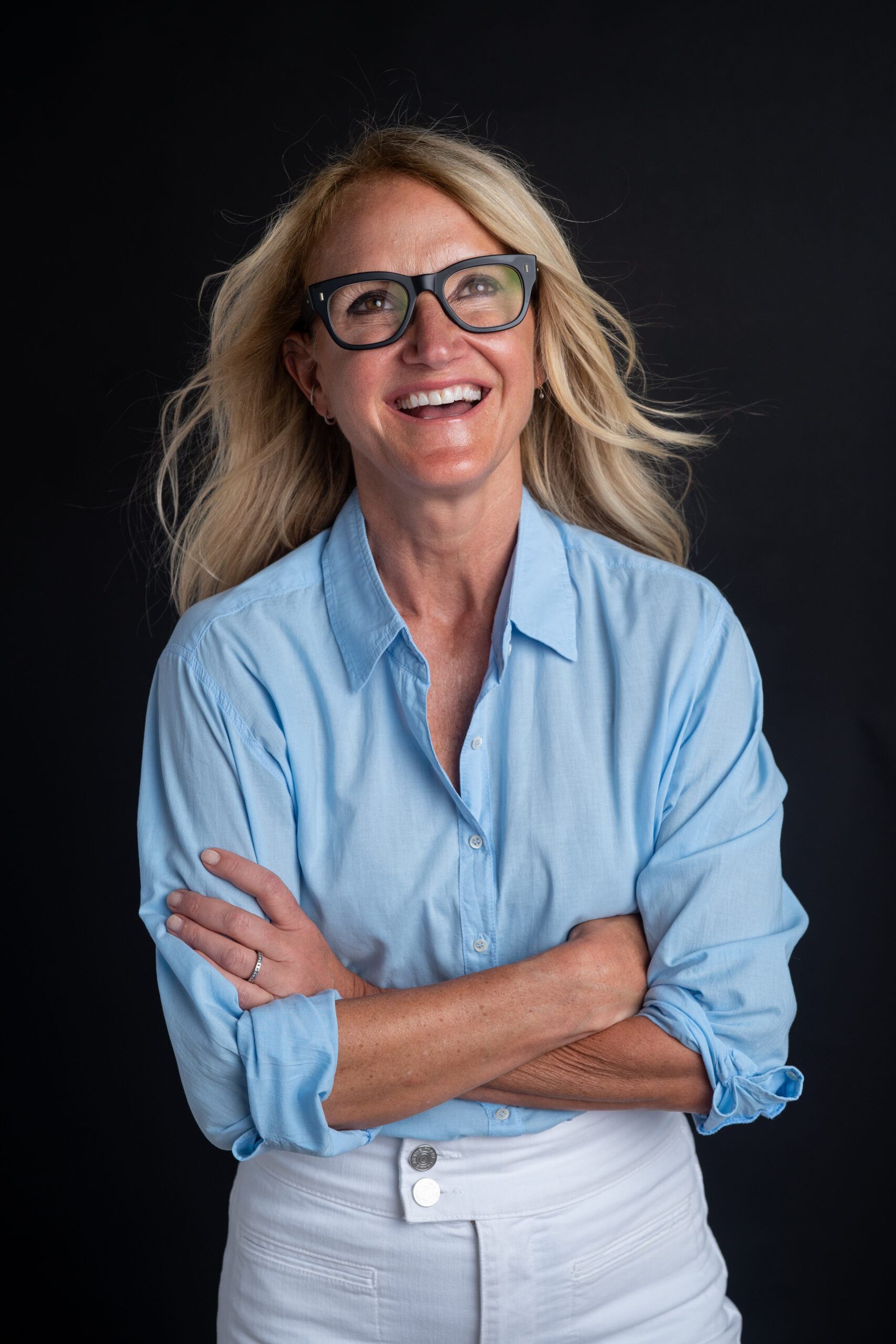 MEL ROBBINS' Motivation for the Masses | Avenue Magazine
