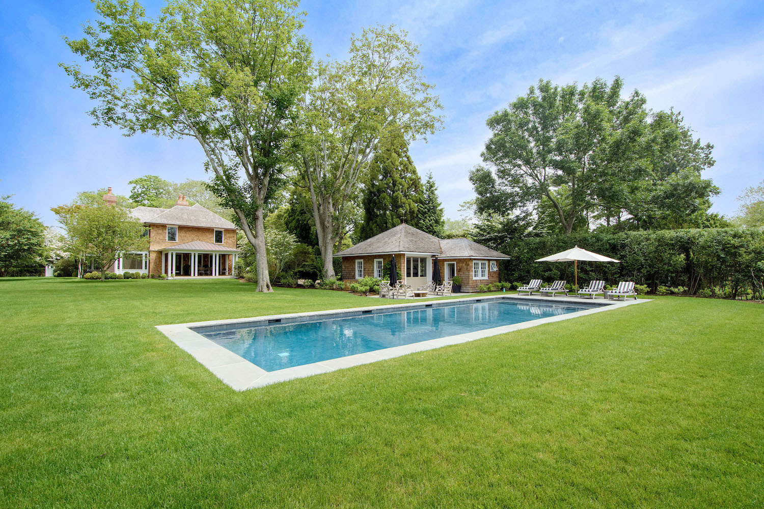 How Two Editors Made Their Hamptons Home a Minimalist Escape